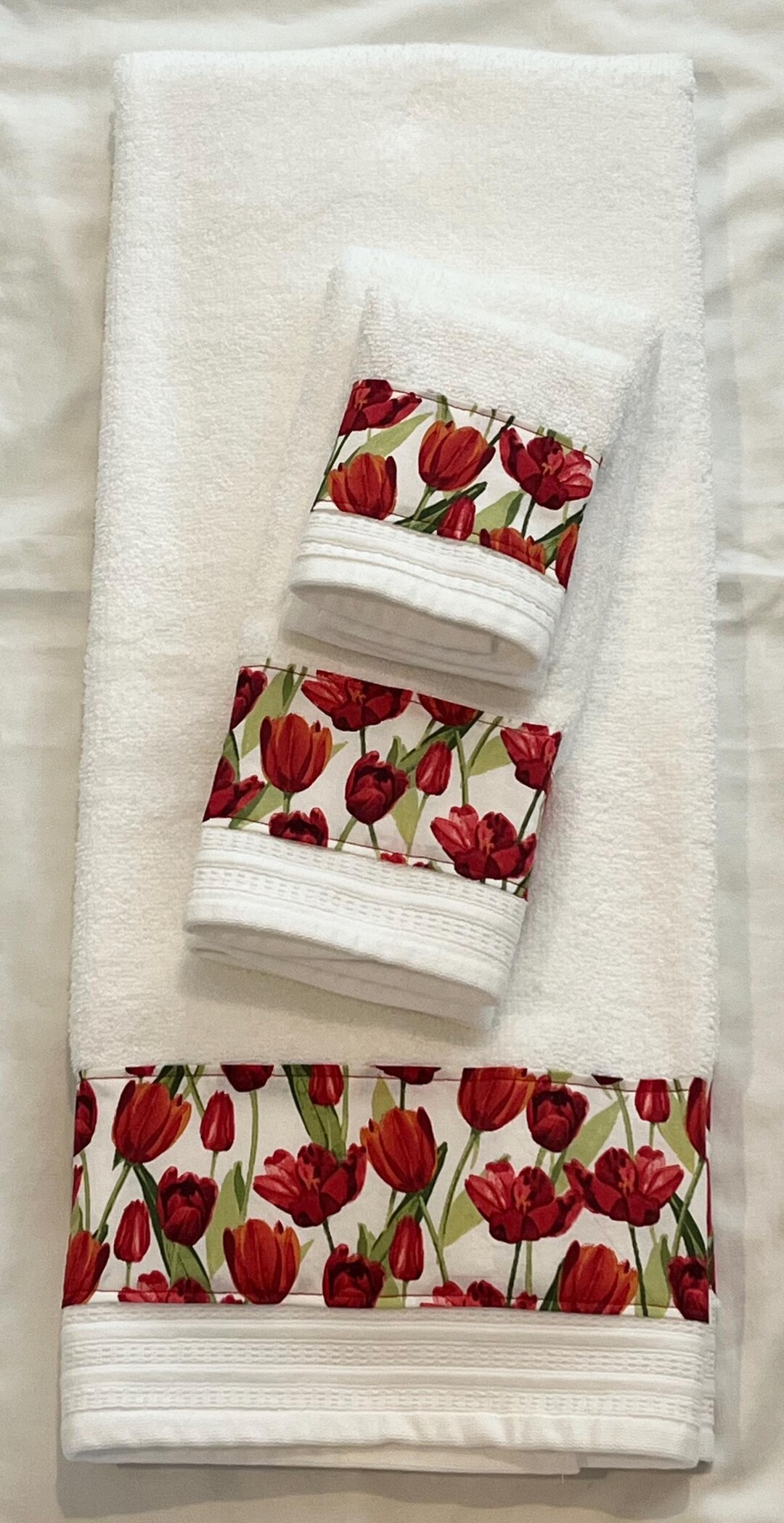 Spring Flower Bathroom Decor Bath Towel Set Summer Tulip Red Green ...