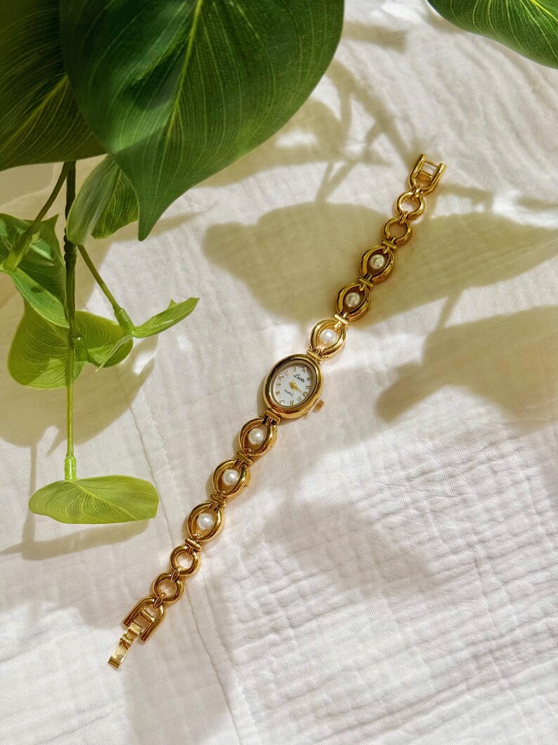 Vintage Women Watch, Pearl Watch, Dainty Watch, Vintage Watch, Antique Gold Watch, Women ...