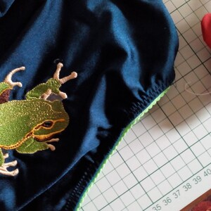 Tree Frog Machine Embroidery Design PES Format Download - Etsy