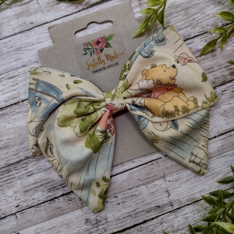 Winnie the Pooh Hairbows - Etsy