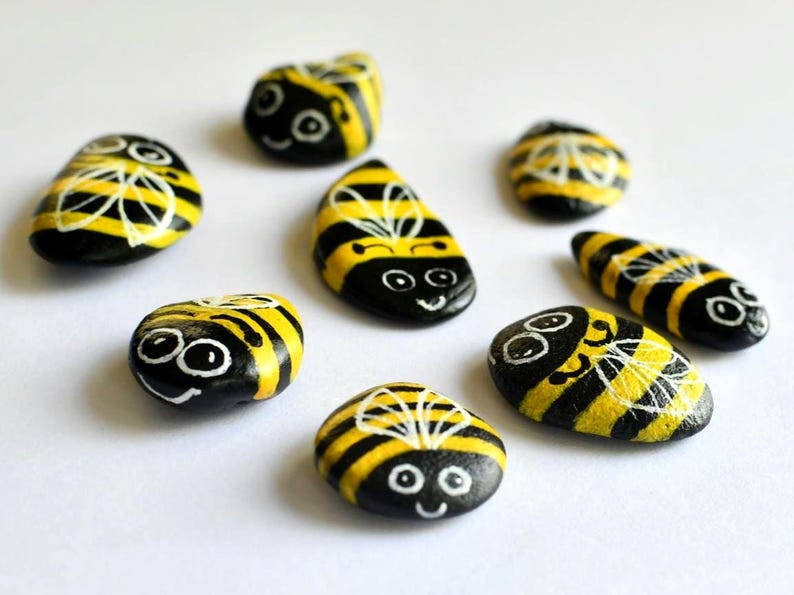 Bee Hand Painted Rock, Garden Rock Bees, Bee Plant Guardian, Bee Pet ...