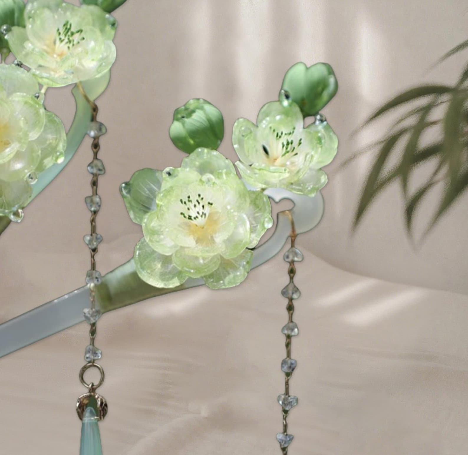 Resin Flower Hair Sticks With Crystal Tassels: Vintage Hanfu Hair ...