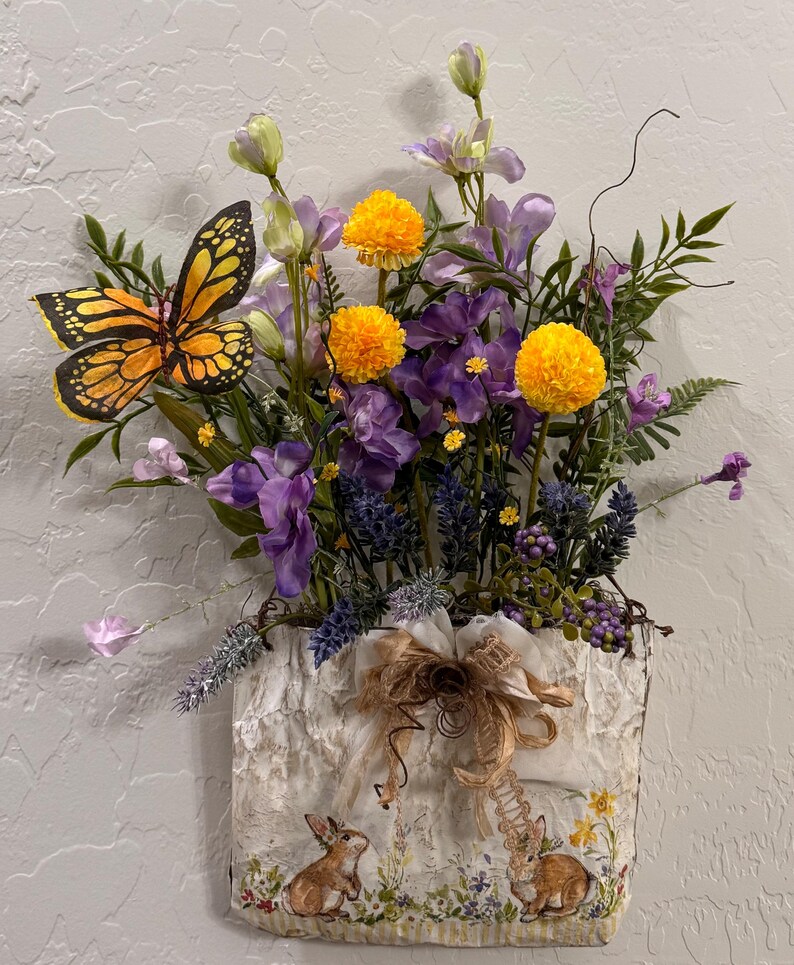 Spring Bunny and Flowers Wall Hanging - Etsy