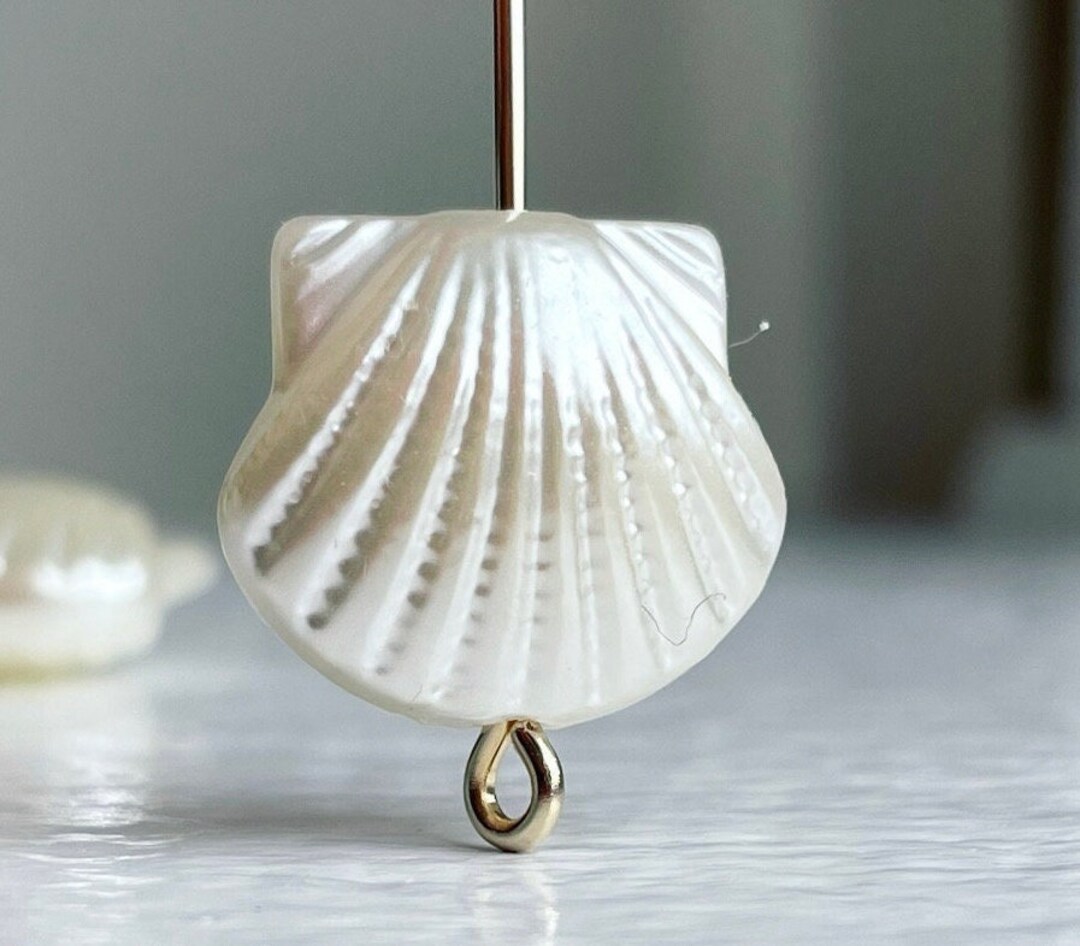 Pearly Pearl White Fluted Acrylic Clam Shell Beads Clamshell 16mm (16 ...