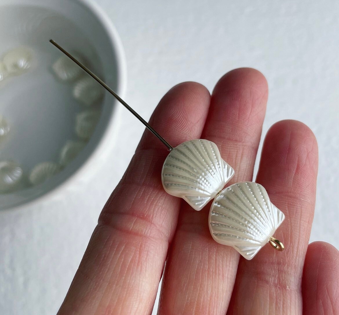 Fluted Clamshell - Etsy