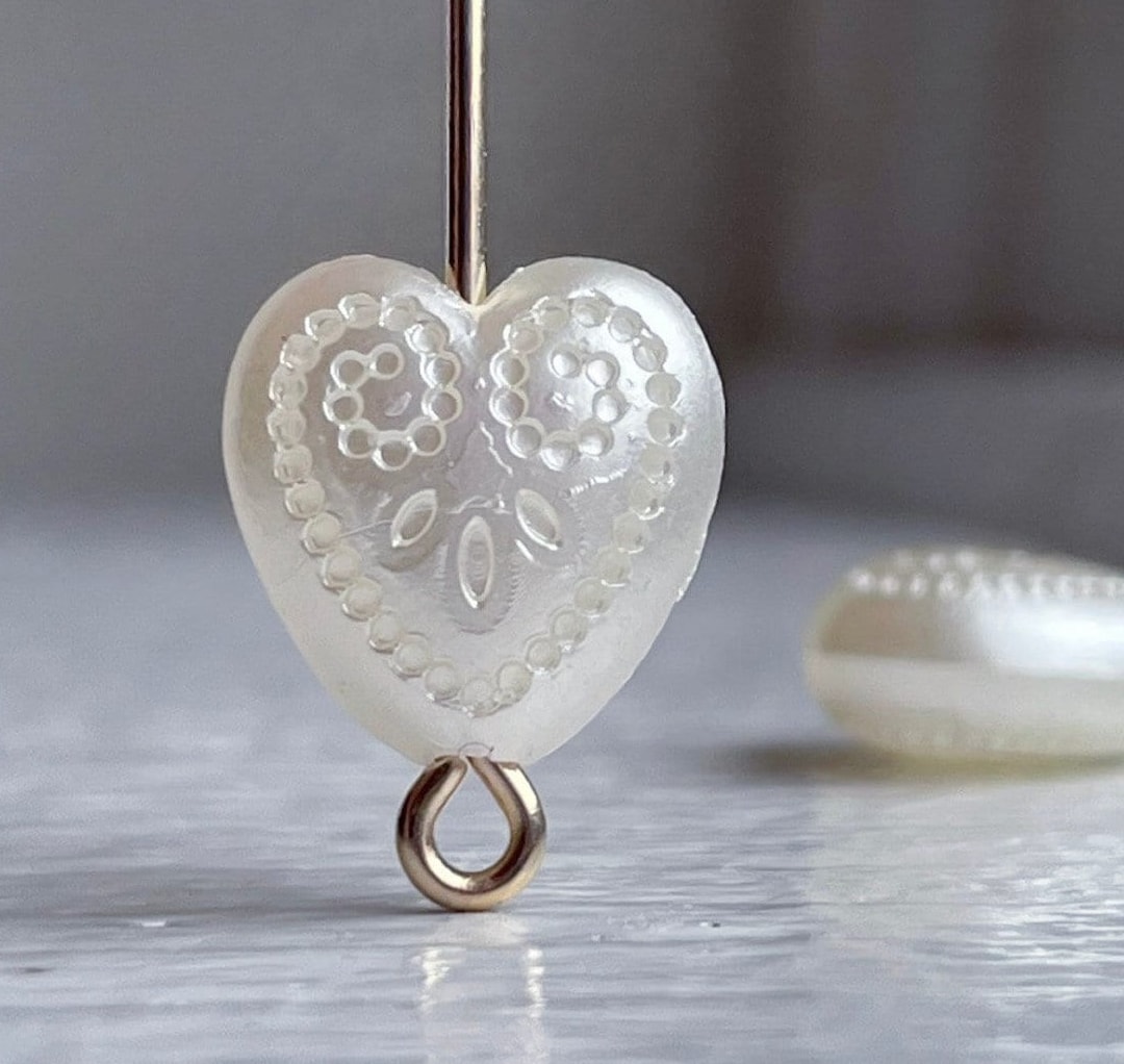 Etched Pearl Pearly Antique off White Acrylic Heart Beads Carved 11mm ...
