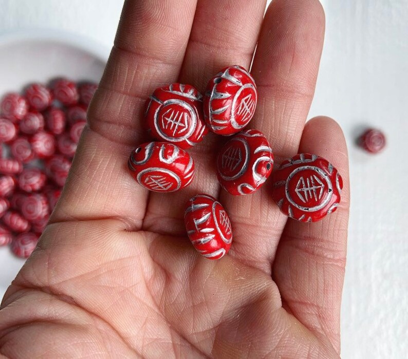 Red Silver Carved Pillow Coin Acrylic Beads Etched 15mm 14 | Etsy