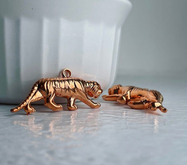 Vintage Copper Lucite Tiger Pendants Charms Beads 43mm 8 - Etsy
