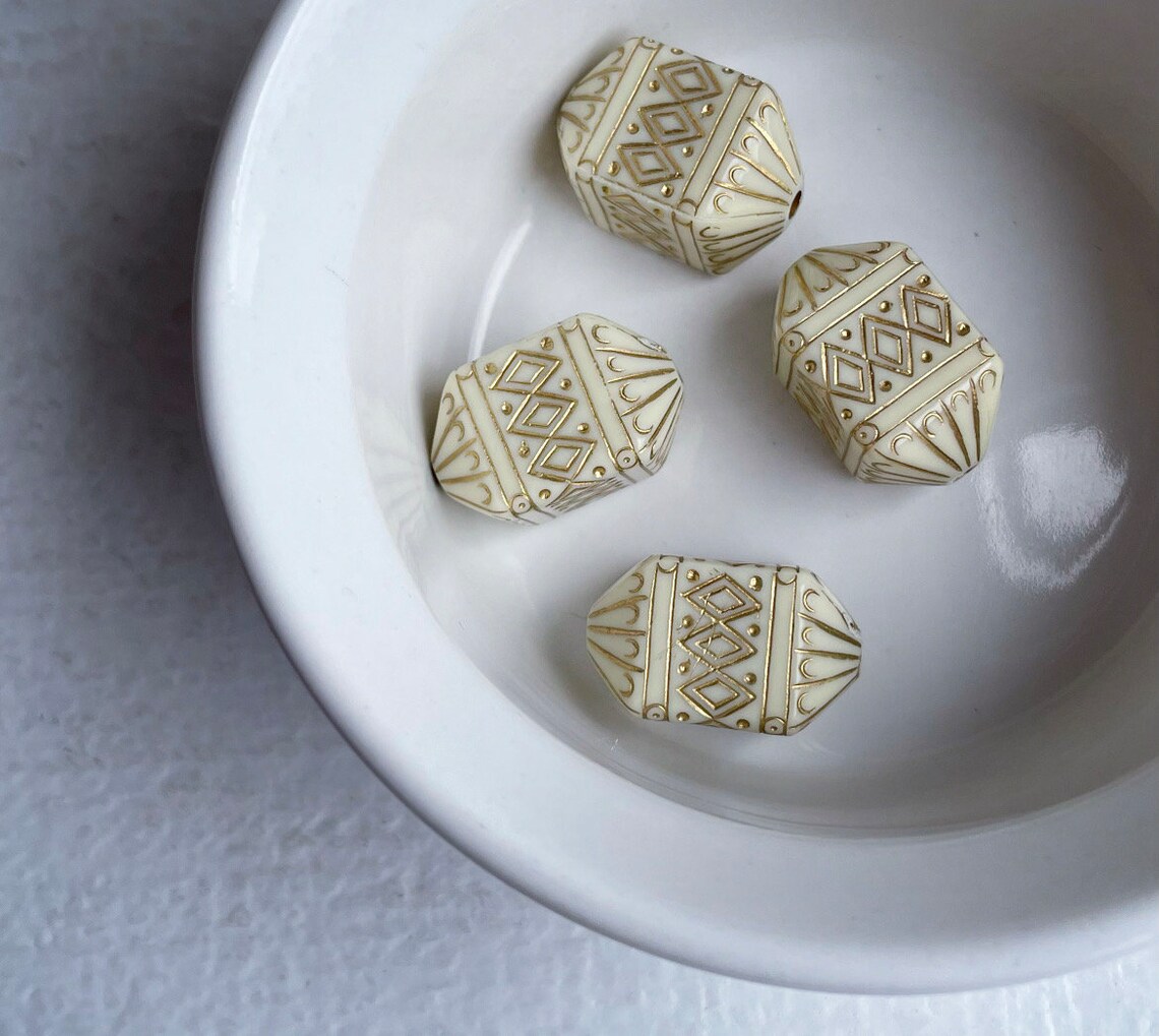 Acrylic Beads Ivory Gold Etched Carved Bicone 27mm HUGE Ornate (4) - Etsy