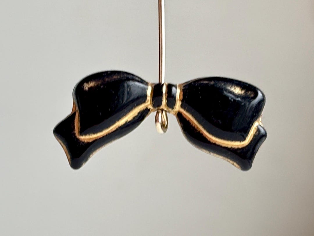 Black Gold Acrylic Bow Beads Carved Etched 29mm (8) - Etsy