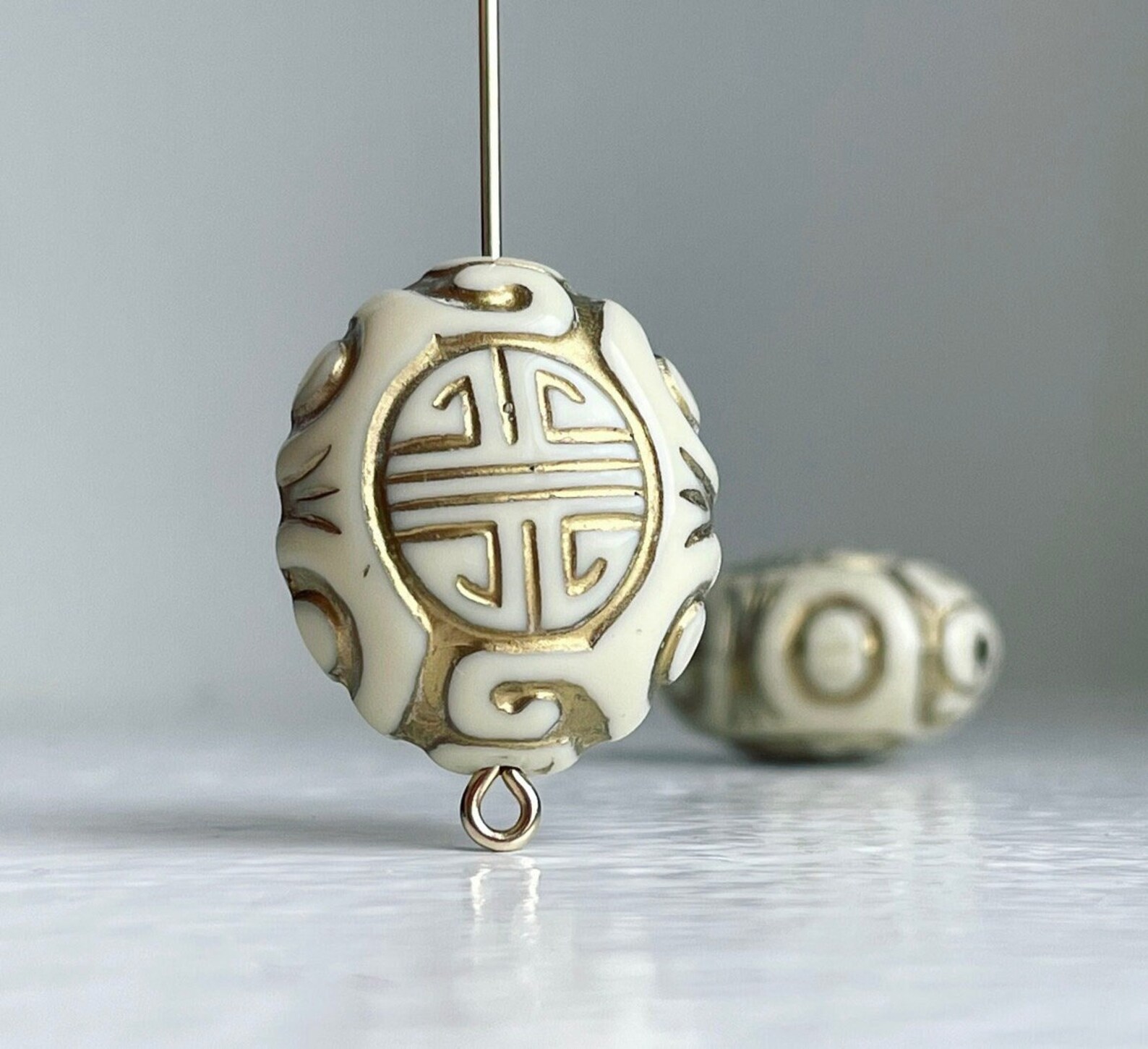 Carved Oval Ivory Gold Acrylic Beads Ornate 22mm Etched 8 - Etsy