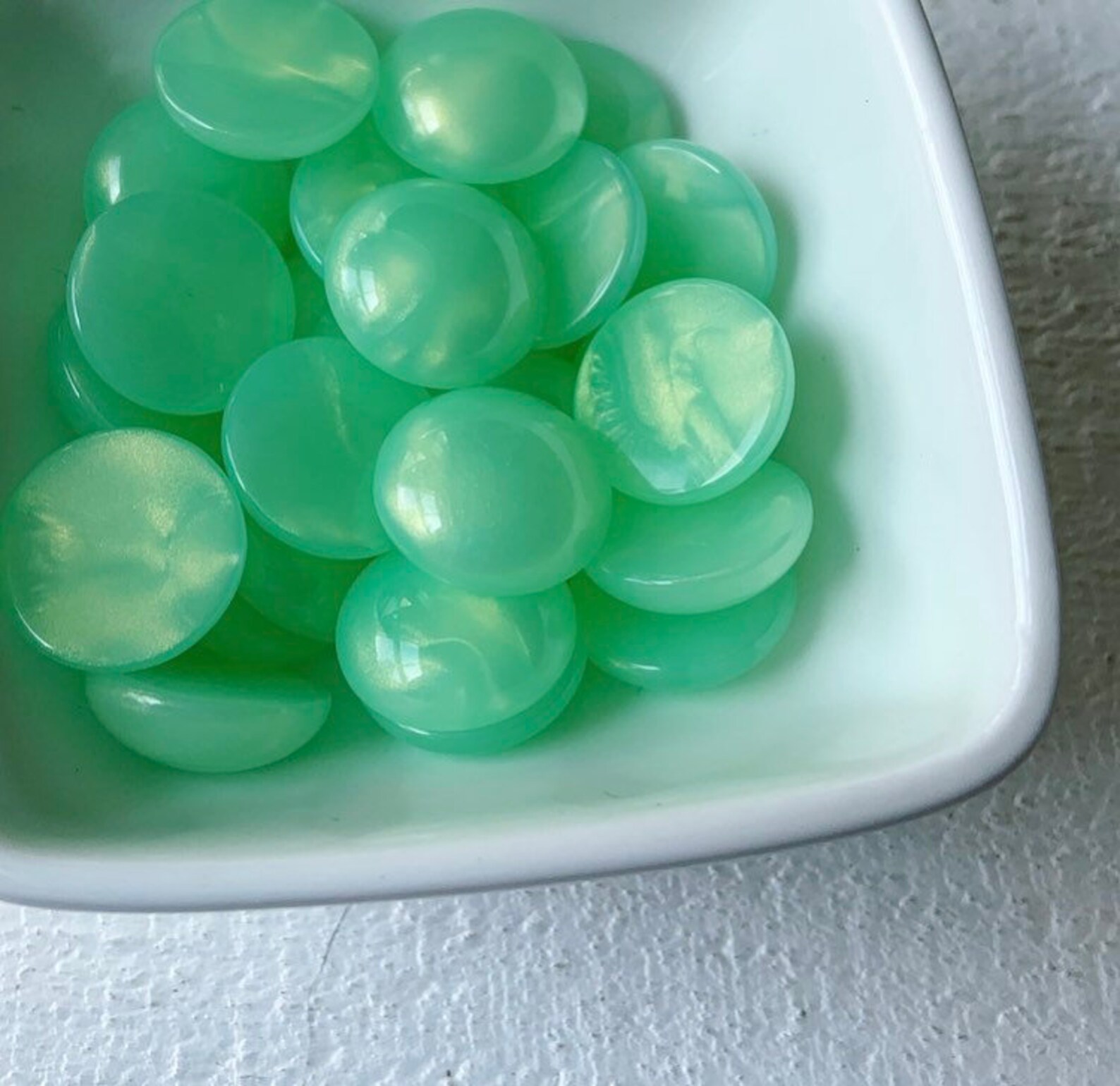 Vintage Marbled Pearly Light Green Lucite Cabochons Cabs Round | Etsy