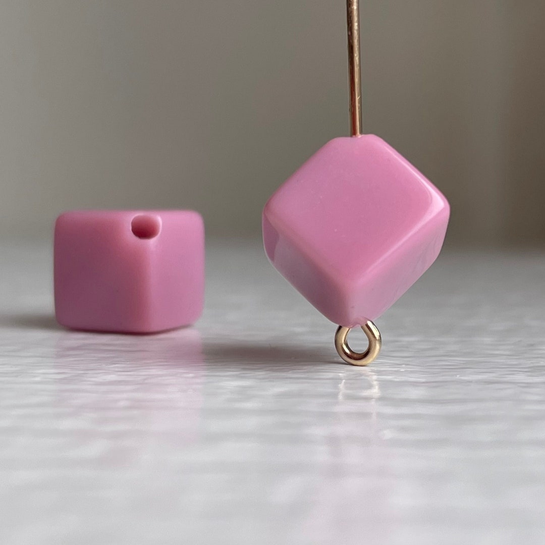Dusty Pink Raspberry Acrylic Square Cube Box Beads Diagonally - Etsy