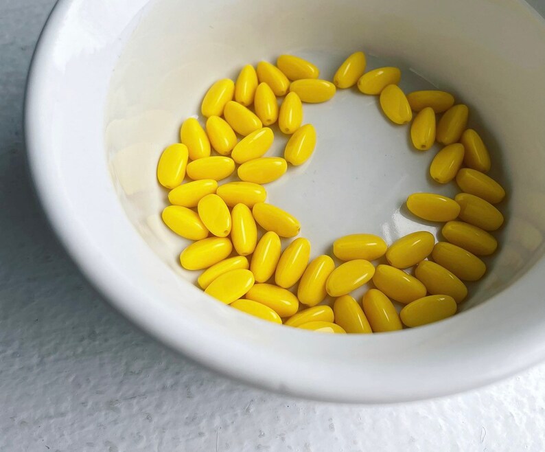 Vintage Lucite Yellow Rounded Elongated Triangle Beads 11mm - Etsy