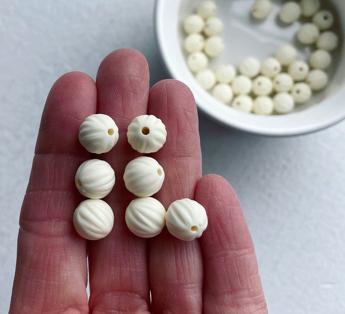 Vintage Lucite Ivory Cream Opaque Fluted Round Beads Matte 10mm (20) - Etsy