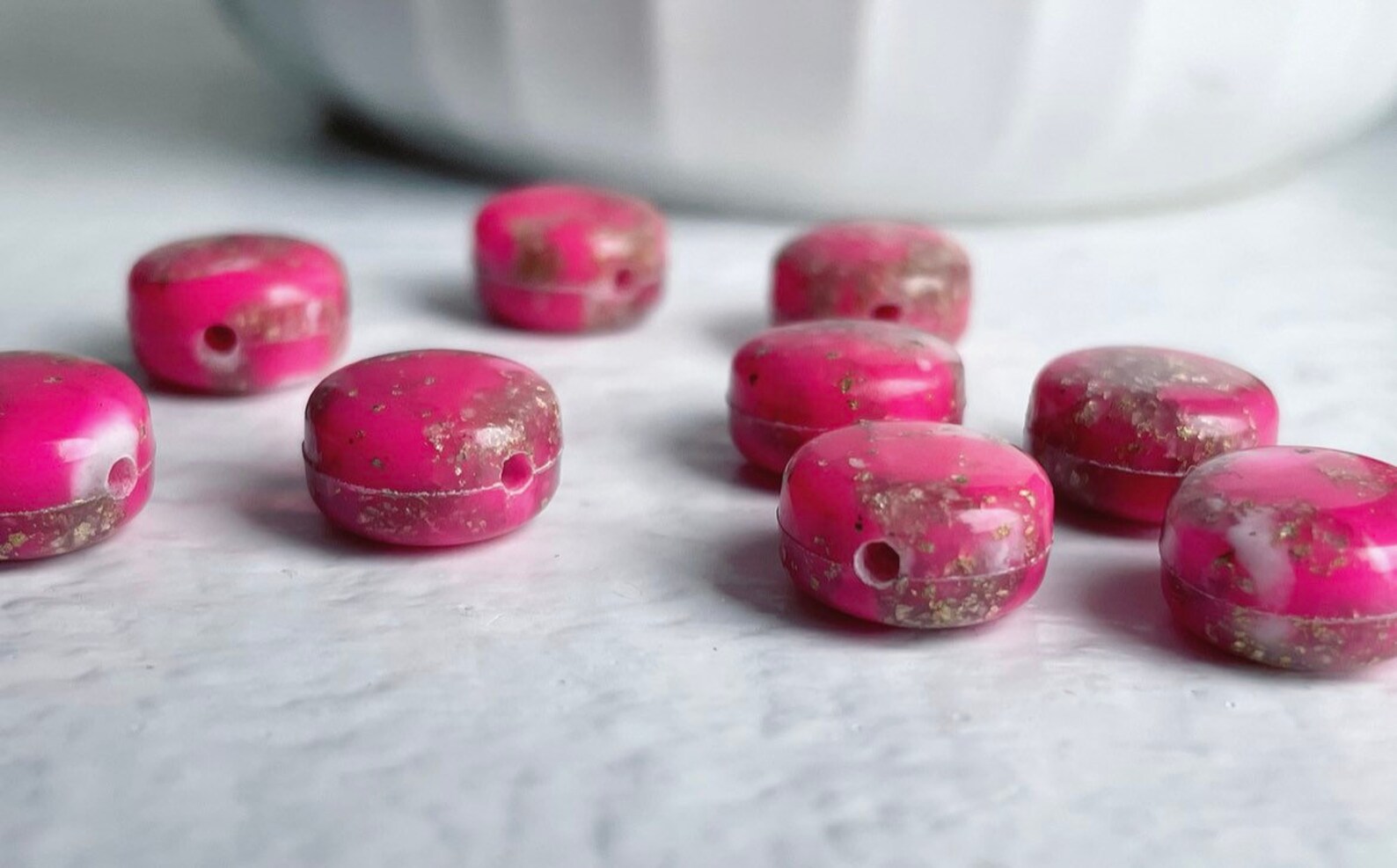 Hot Pink White Gold Flat Round Coin Vintage Lucite Beads 10mm - Etsy
