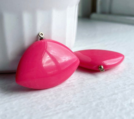2 Vintage Hot Pink Retro Lucite Pendant Beads Drops 38mm - Etsy
