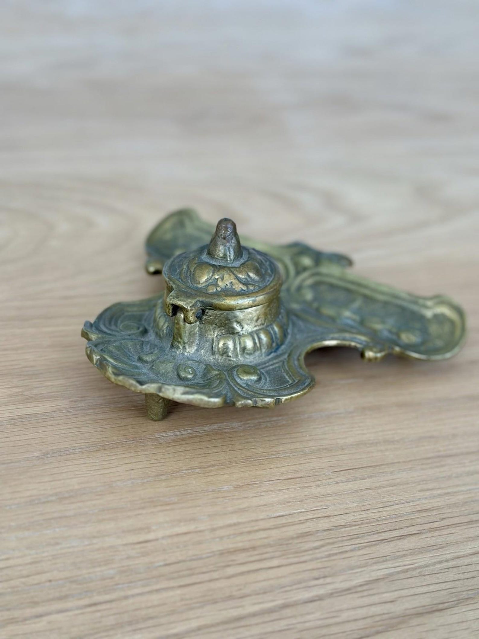 Antique Victorian Cast Brass Inkwell Ornate Hinged Lid Desk Ink Pot ...