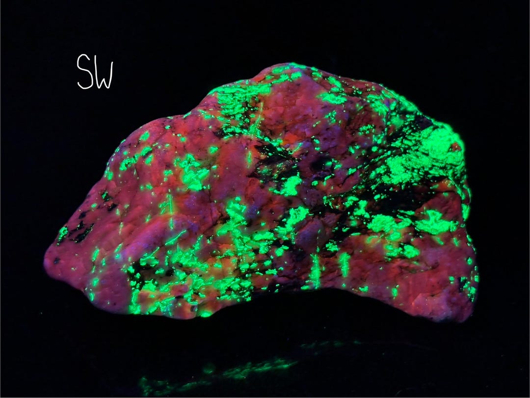 Willemite Calcite Sphalerite Franklinite UV Fluorescent Mineral Sample ...