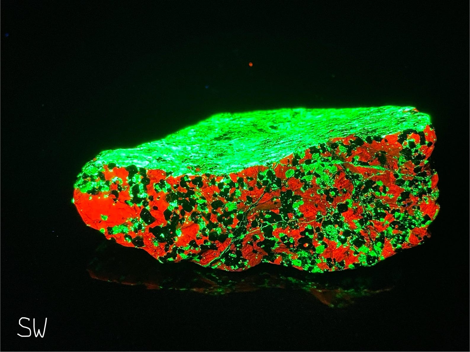 Bright Willemite Calcite Franklinite UV Fluorescent Mineral Sample Sterling Hill NJ E22 - Etsy