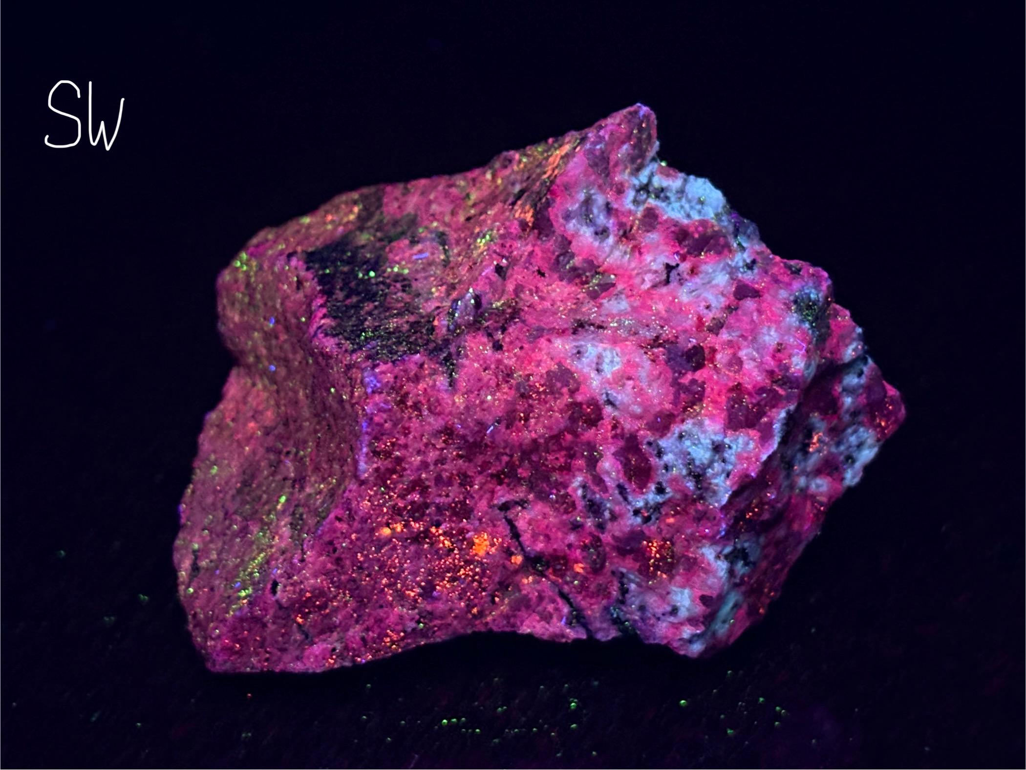 Hydrozincite Calcite Franklinite UV Fluorescent Mineral Sample Franklin ...