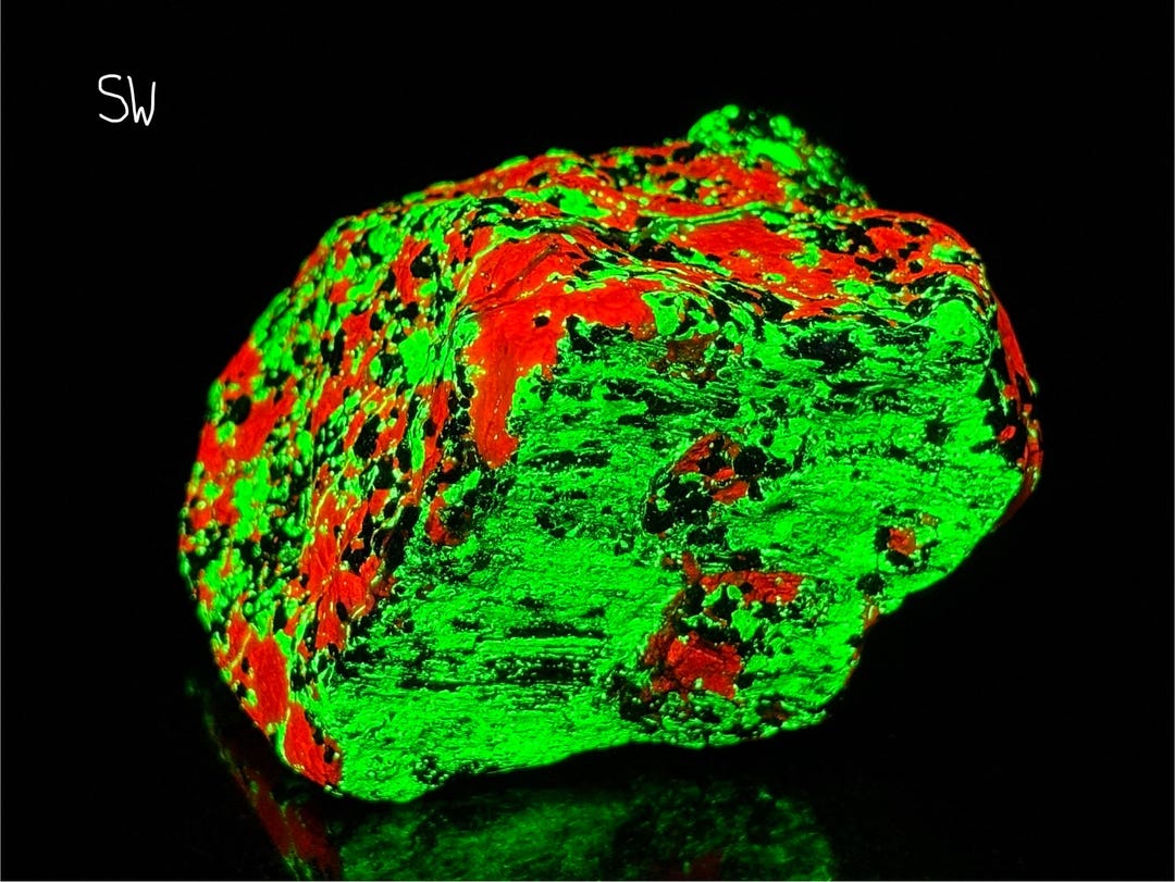 Willemite Calcite Franklinite UV Fluorescent Mineral Sample Franklin NJ E78 - Etsy