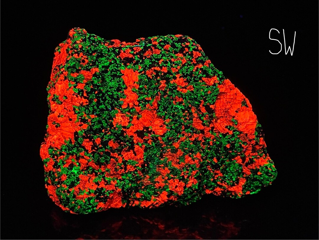 Willemite Calcite Franklinite UV Fluorescent Mineral Sample Franklin NJ ...