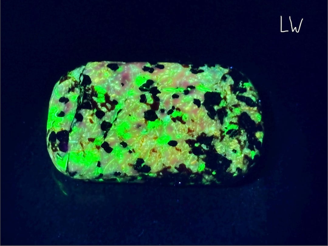 Phosphorescent Willemite Franklinite Calcite Zincite Palm Stone ...