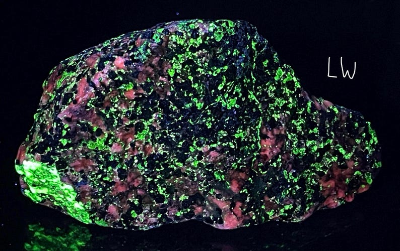 Bright Willemite Calcite Franklinite UV Fluorescent Mineral Sample ...