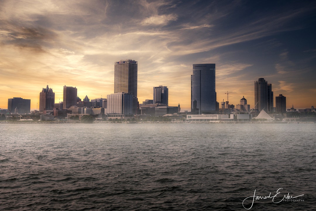 Milwaukee Skyline Print, Cityscape Photography - Etsy