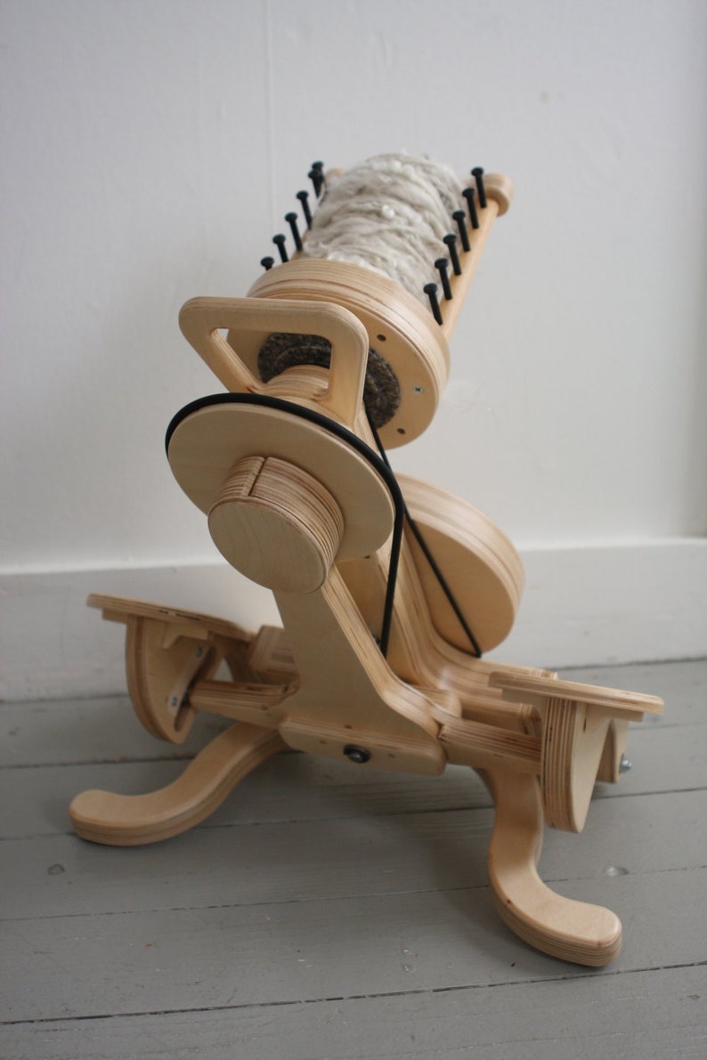 Spinolution Hopper Travel Spinning Wheel: Portable Art Yarn Wheel - Etsy