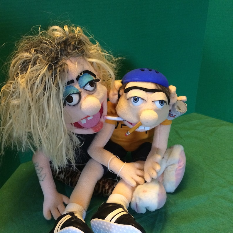 Jeffy's Mom Nancy Puppet - Etsy Denmark