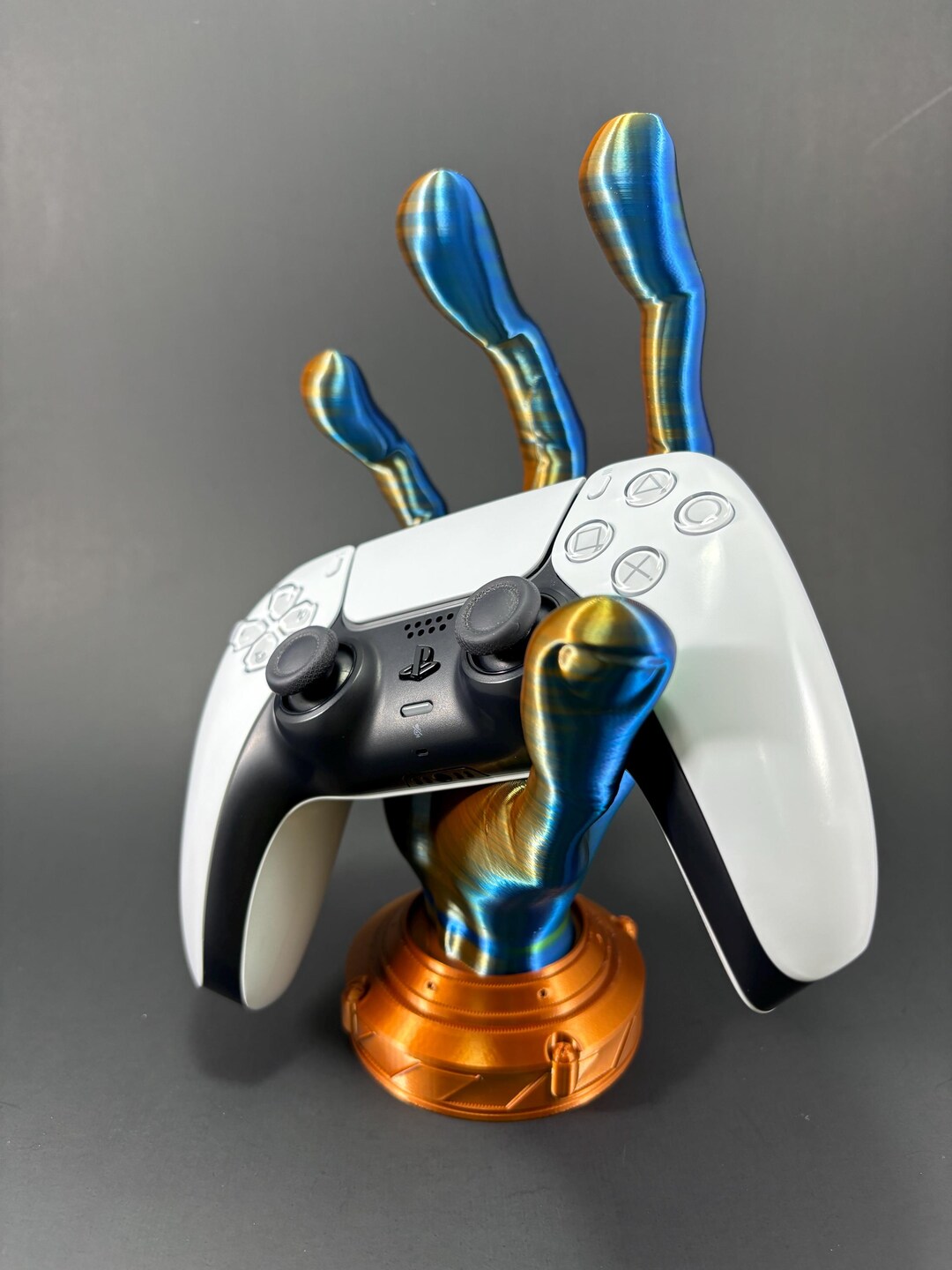3D Printed Alien Hand Display - Colorful 4-finger Holder for Ps5/xbox ...