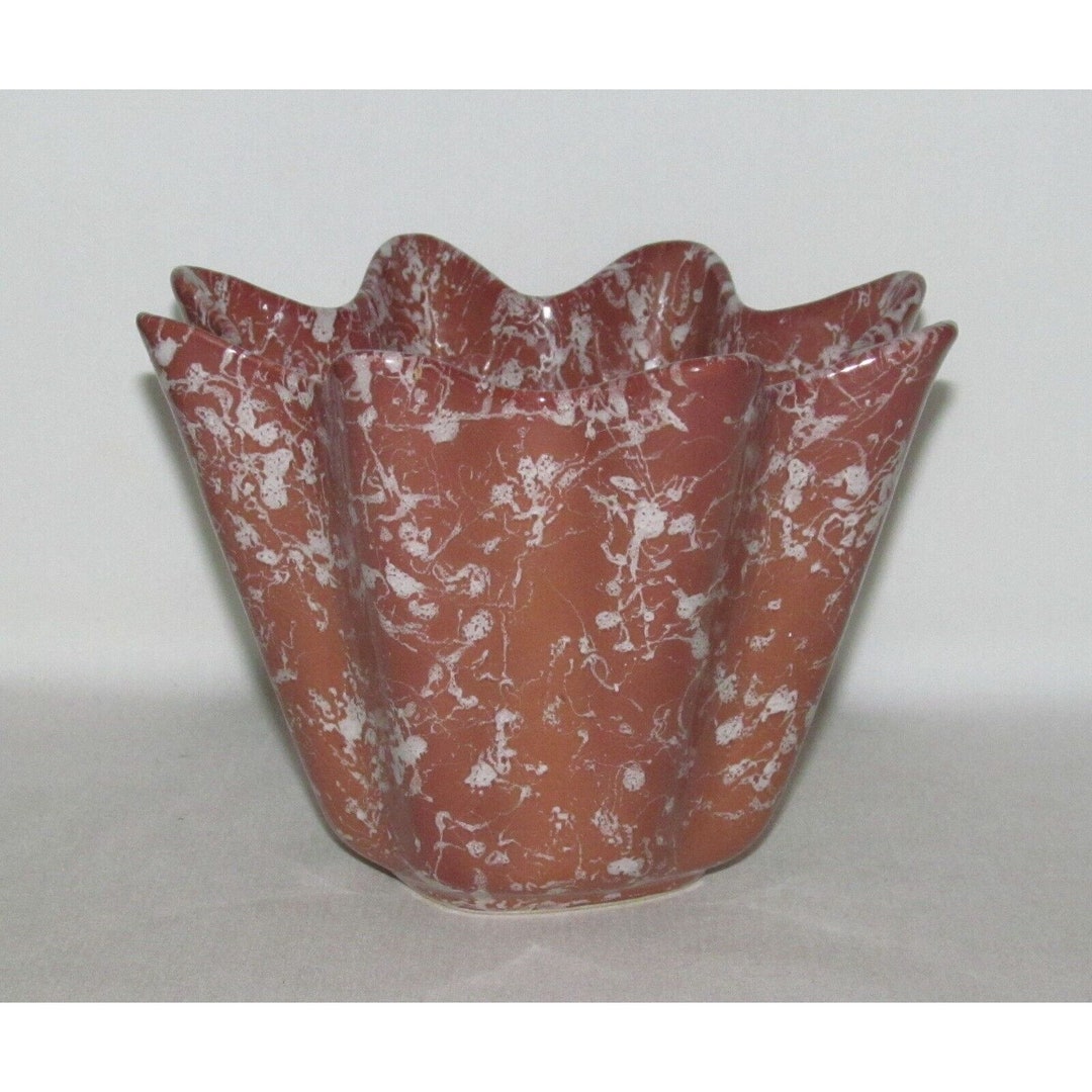 Shawnee Art Pottery CONFETTI BROWN "cameo Ware" Flat Scalloped Flower ...