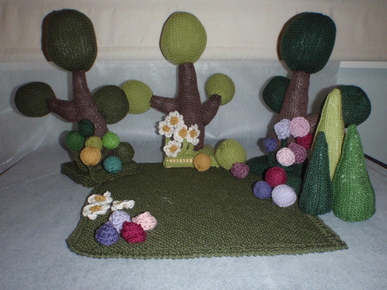 Knitting E-pattern - Fairies in My Garden - Fairies, a Knitted Mat, 2 ...