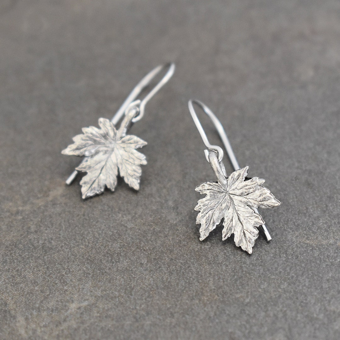 Tiny Maple Leaf Earrings, Sugar Maple, Autumn Earrings - Etsy