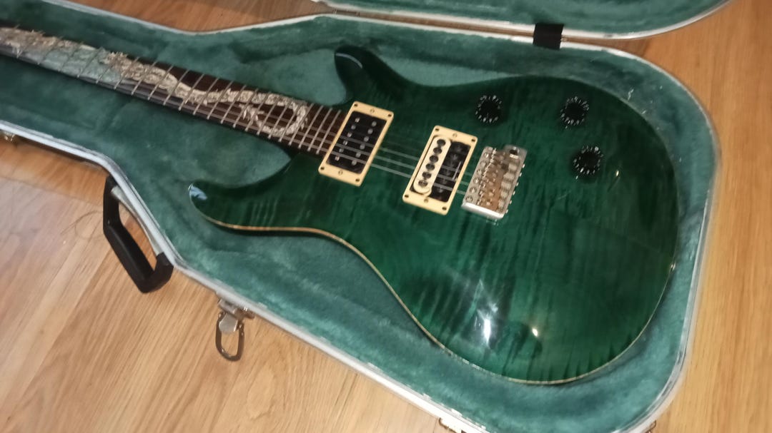 Prs Dragon Prop Guitar 1993 From Airheads Film,unique Kind of Guitar,in ...