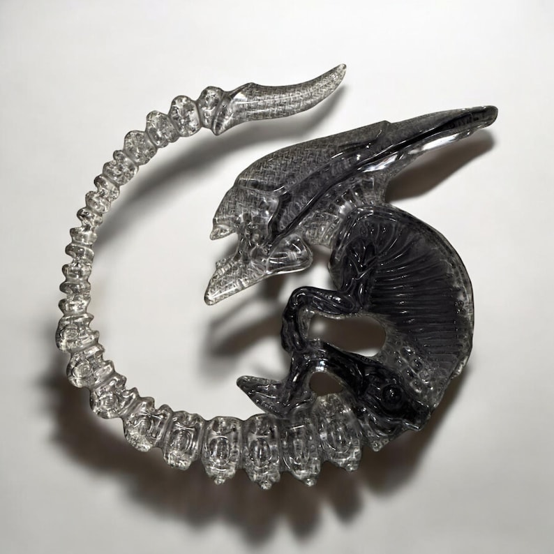 Xenomorph Resin Figurine - Etsy