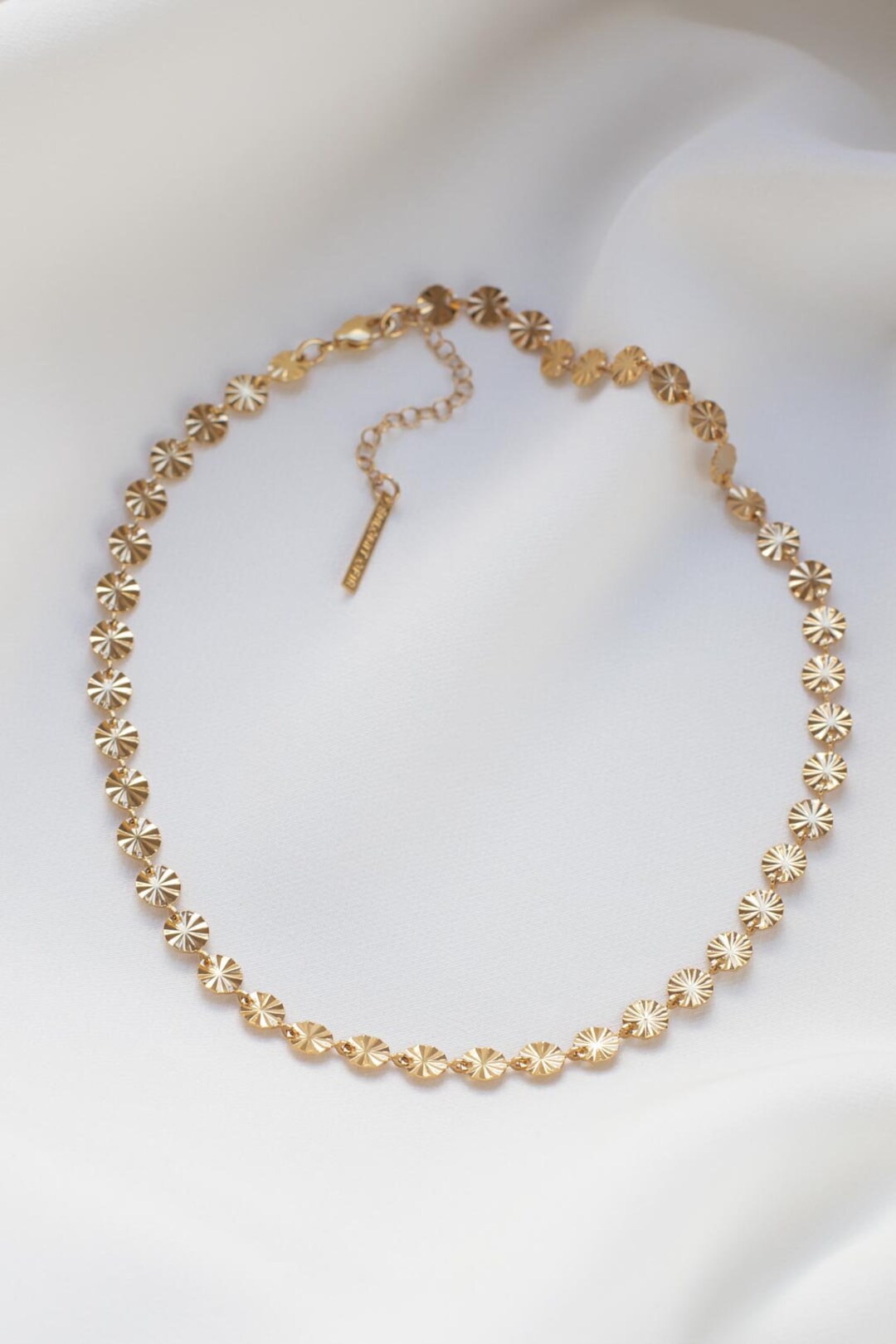 Short Alex Necklace, Elegant Necklace, Short Necklace, Floral Pattern ...