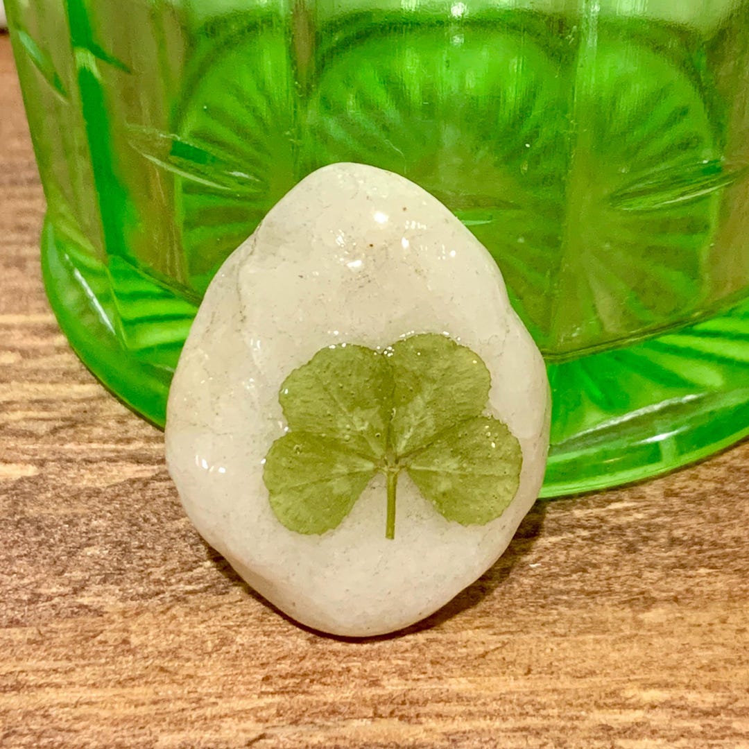 Real Lucky Four Leaf Clover Mini Stone Paperweights Worry Stone - Etsy
