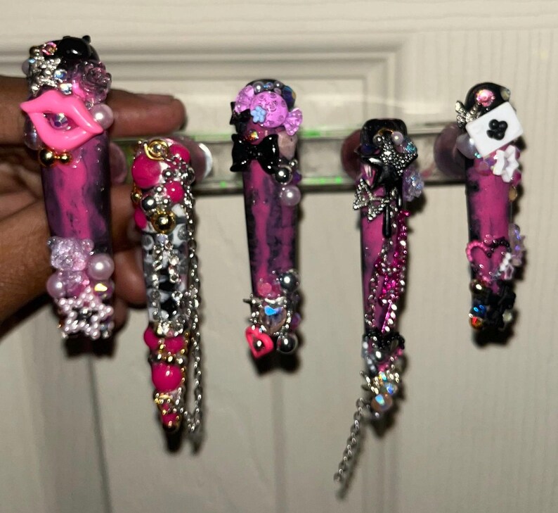 Junky Aura Press~on Nails - Etsy