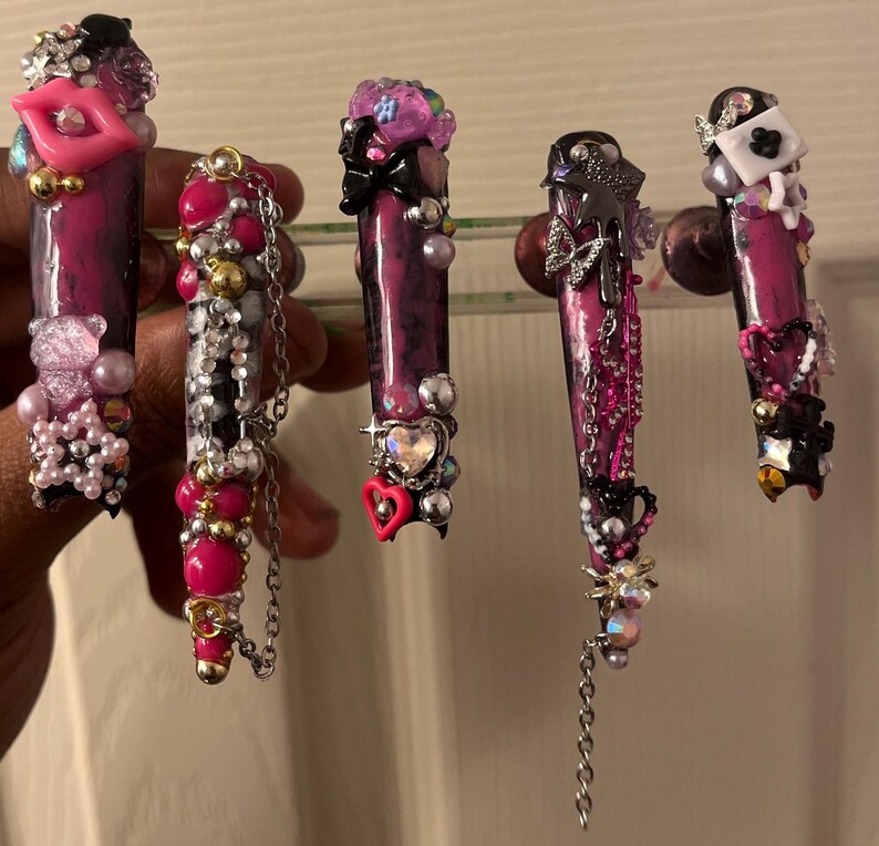 Junky Aura Press~on Nails - Etsy