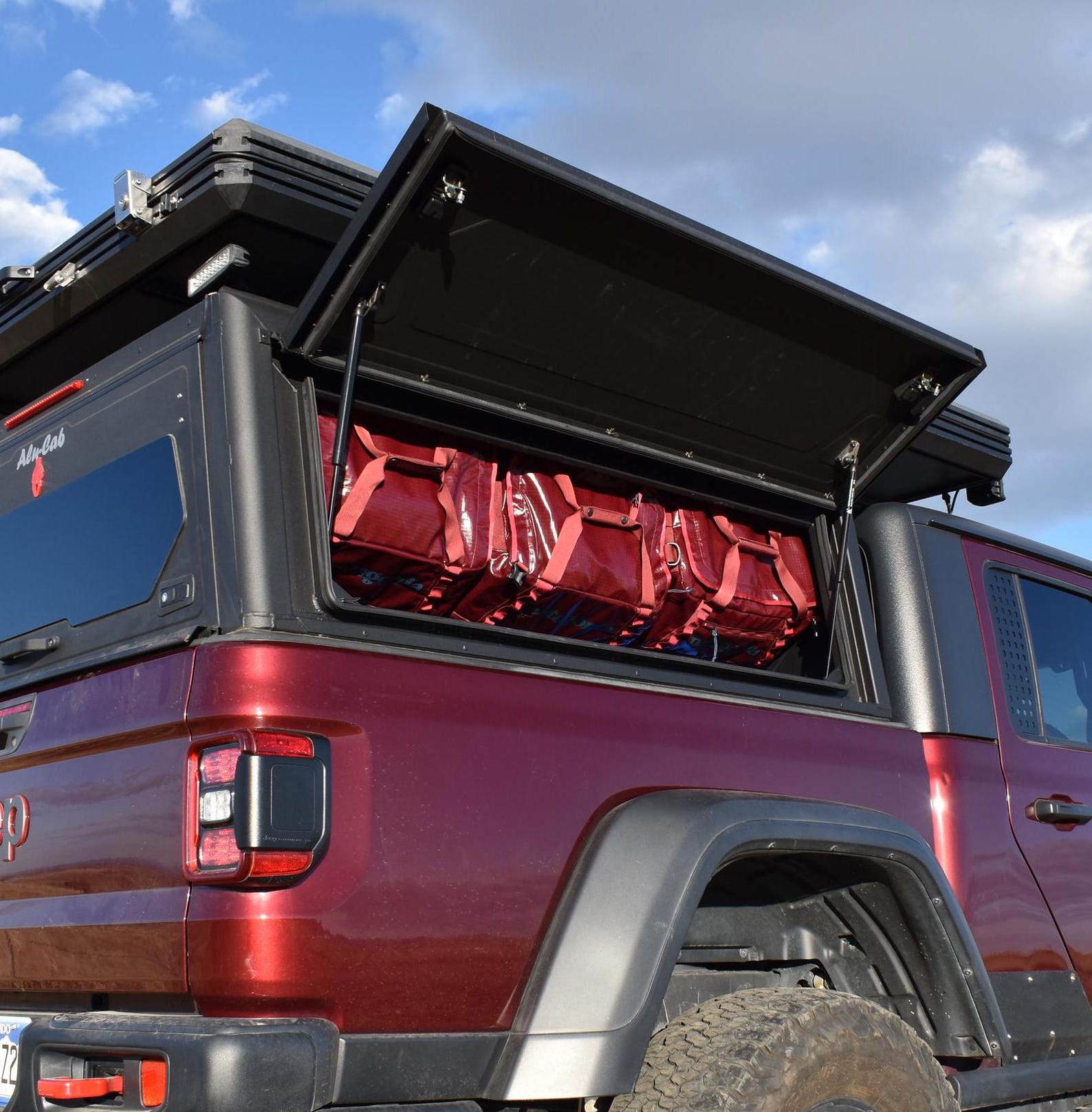 Alu-cab - Hang Duffels as Cabinets Instead of Bins. Overlanding and ...
