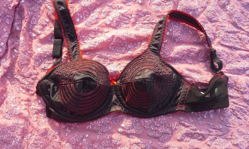 Classic Melons Underwire Bullet Bra | Etsy