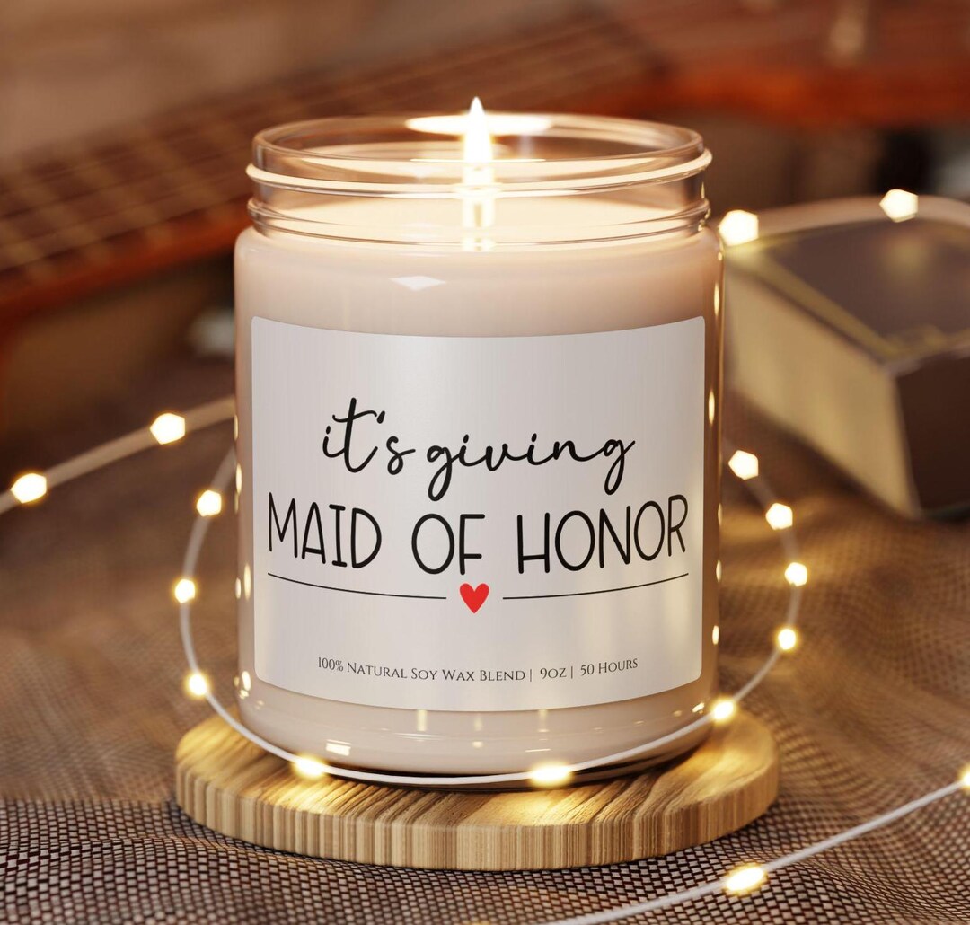 It's Giving Maid of Honor Candle - Custom Gift for MOH - Bridal Party ...