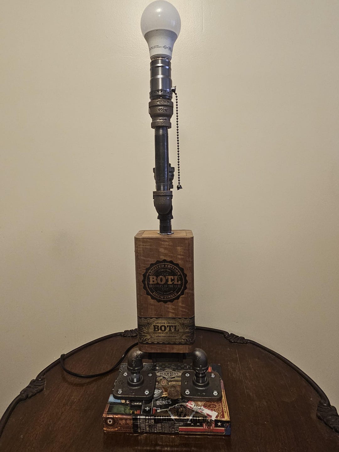 Industrial Pipe/ Cigar Box Lamp - Etsy