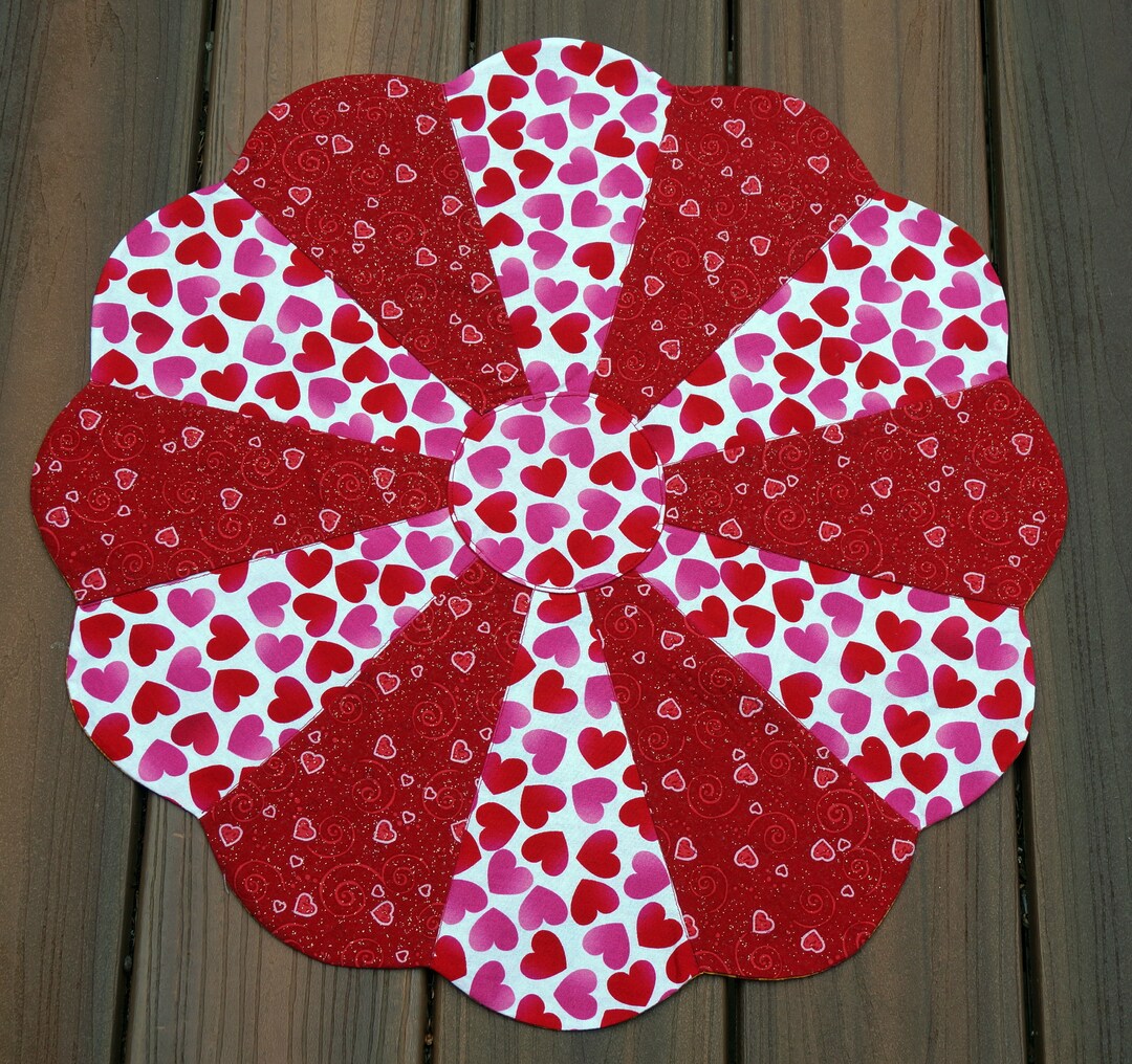 21 Valentines Sparkly Hearts Table Topper Reverses to Fall Leaves and ...