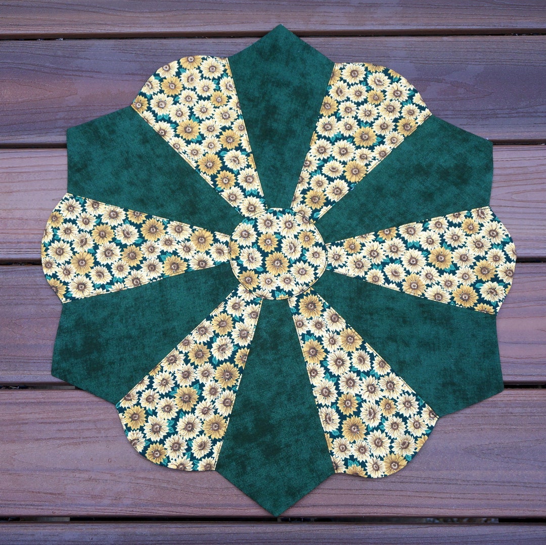 21" Sunflower and Green Tonal Table Topper Reverses to Winter and ...