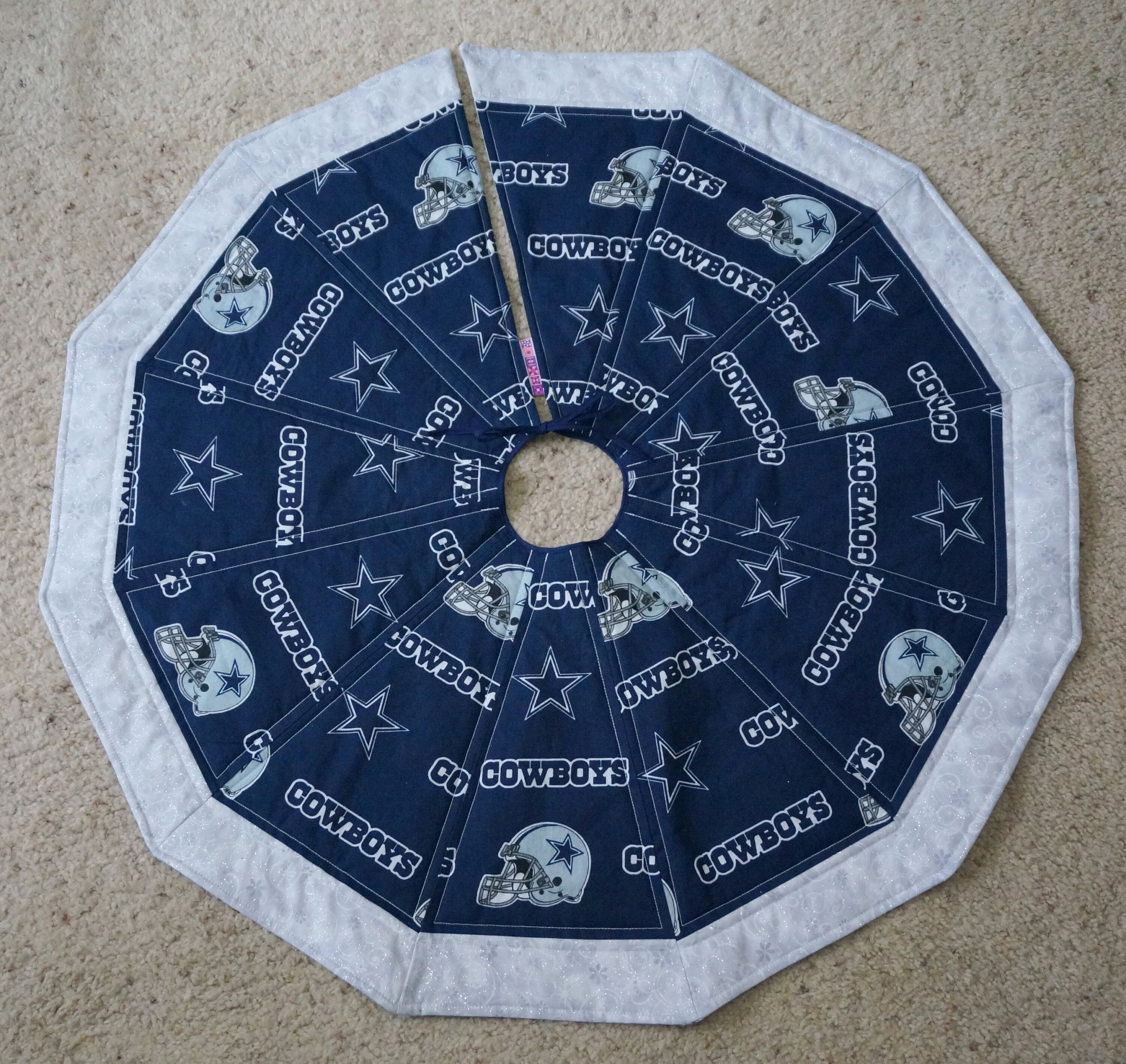 29" Dallas Cowboys Football Tree Skirt, Quilted, Medium Tree Skirt ...