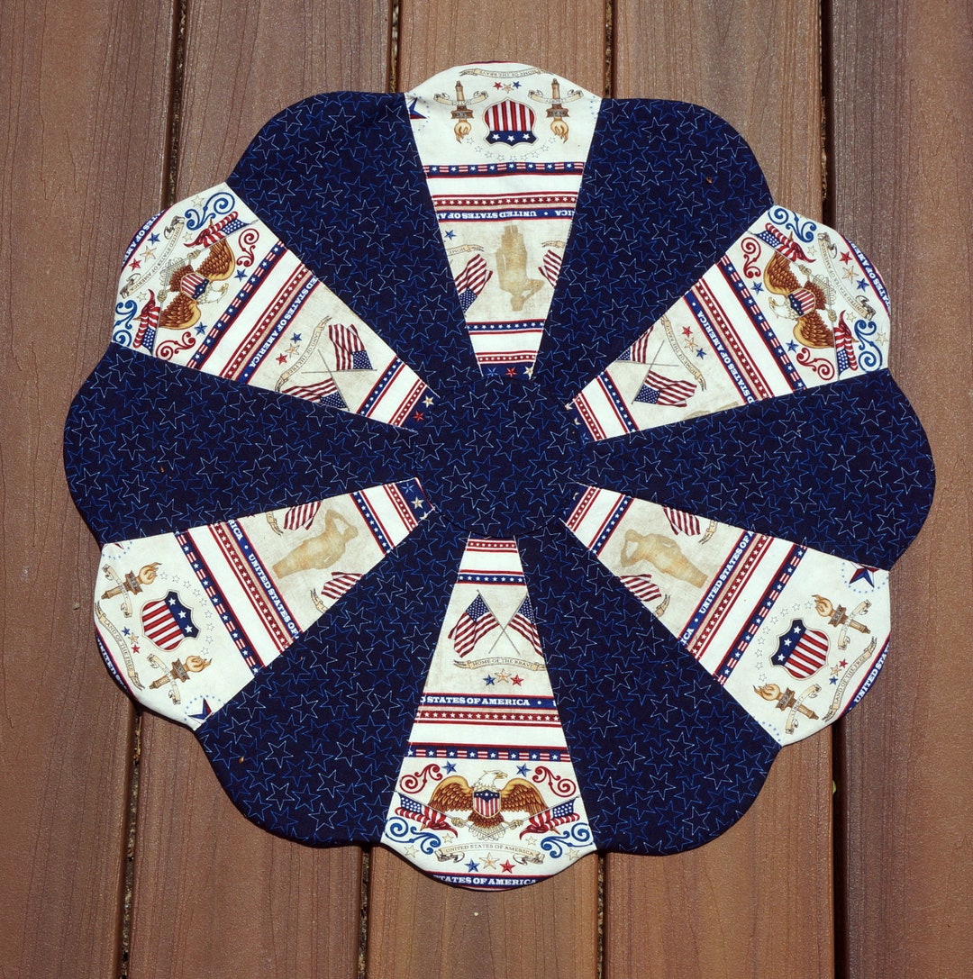 21 July 4th Patriotic Table Topper Red, White, Blue Eagles, US Flags ...